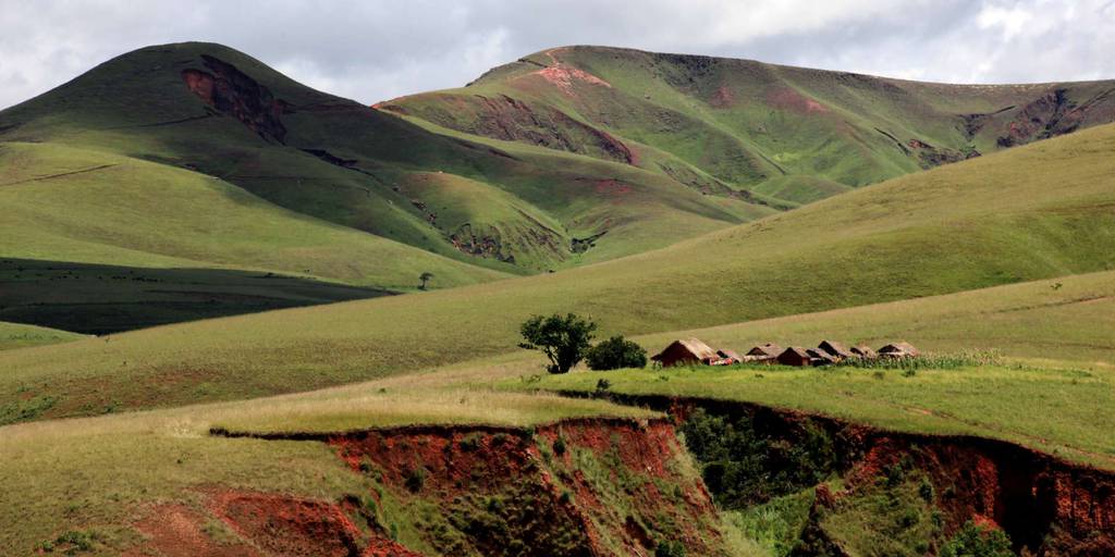 Viaje a Madagascar de 15 días: reservas naturales, lémures y baobabs